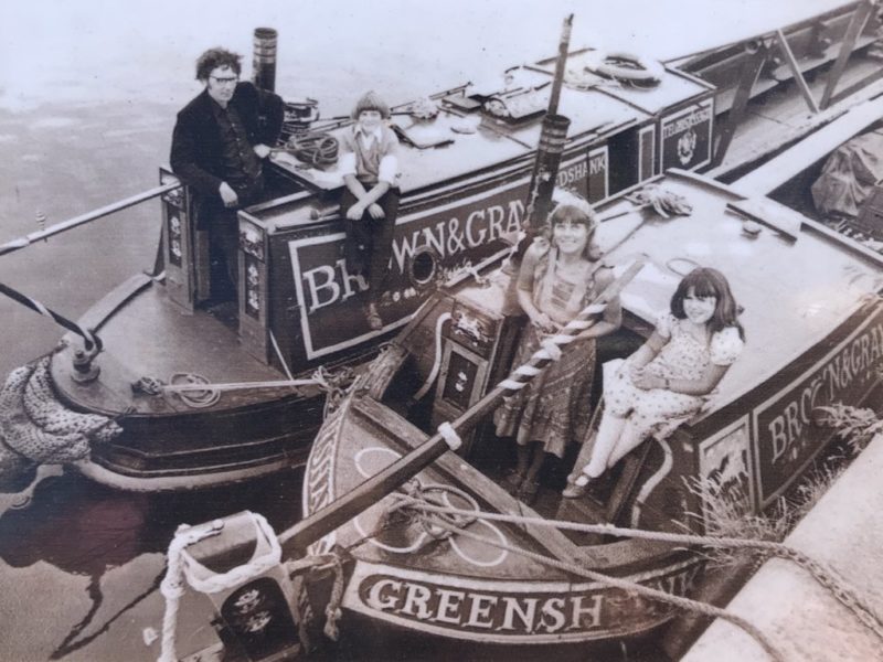 Historic boat sinks in early hours of morning