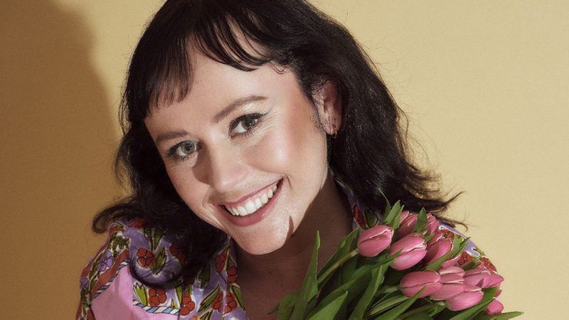 Self-confessed ‘fun aunt’ Amy Annette is back with hit second show ...
