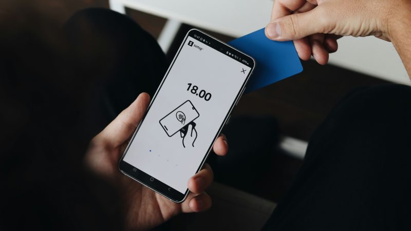 Why Are Digital Wallets Reshaping How We Pay Online?